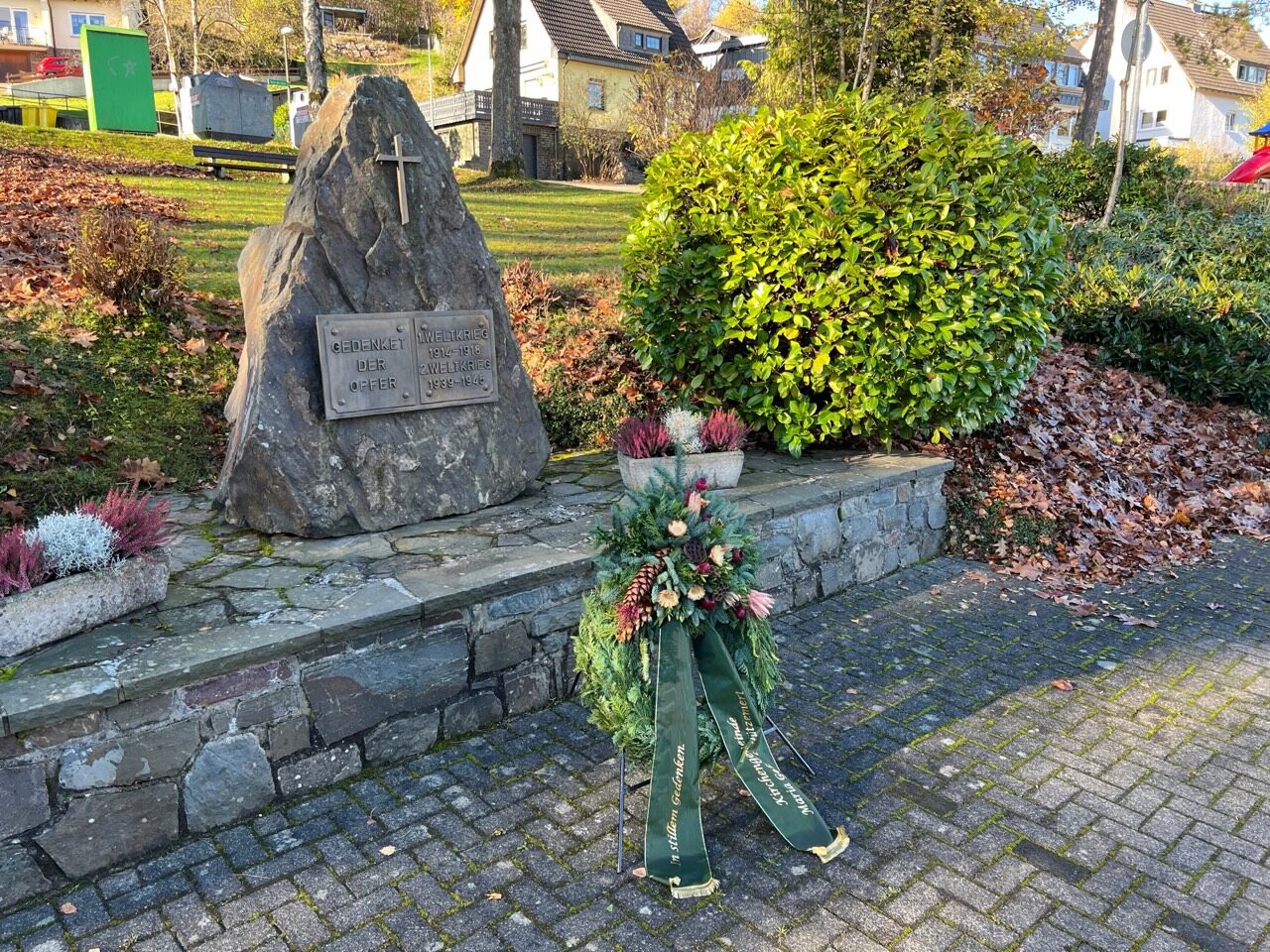 Volkstrauertag, Gedenken der Toten – Hützemert | Aktuelles aus unserem Ort